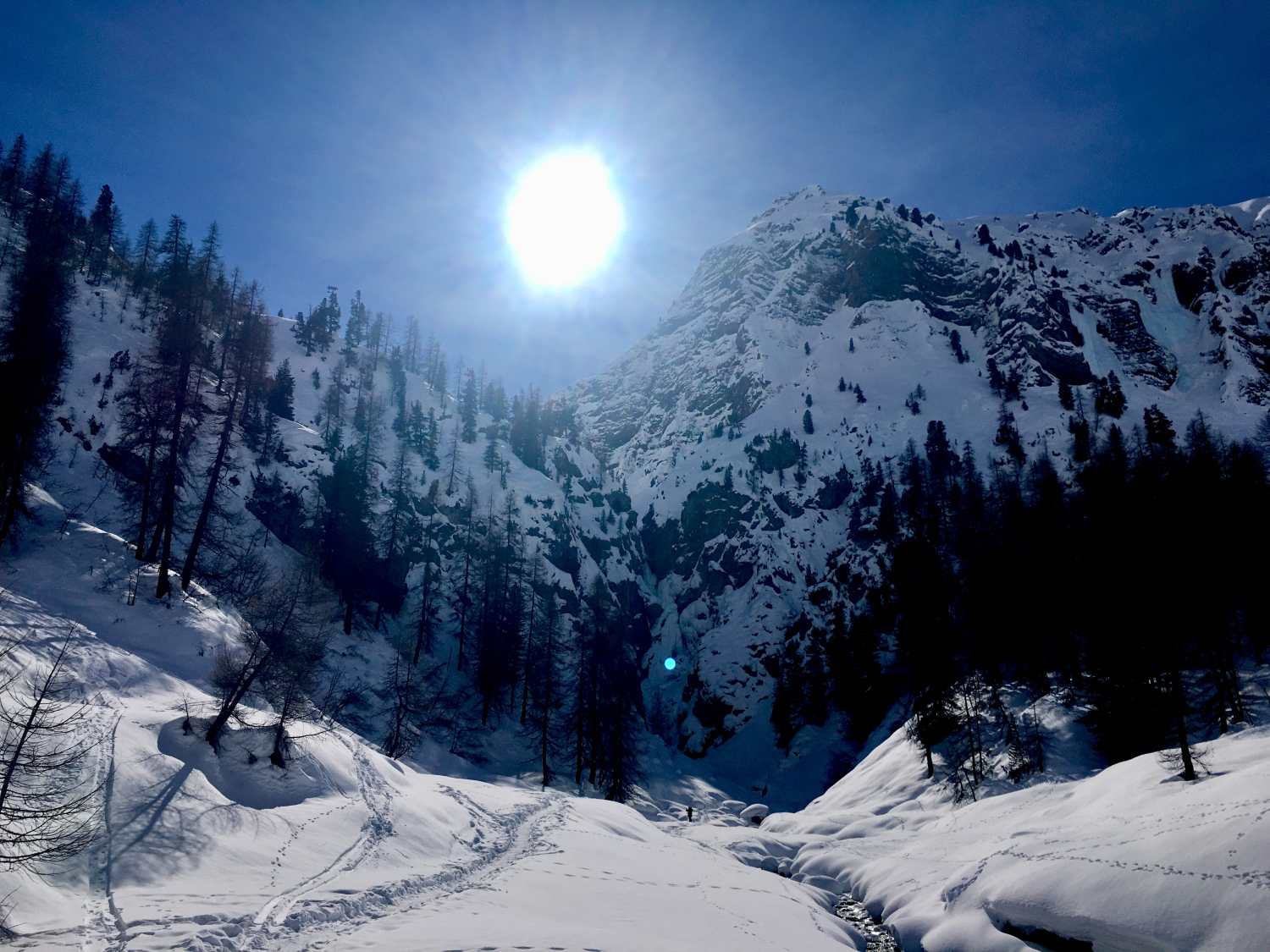 The Sertig waterfall is an insider’s tip for ice climbing & snowshoeing ...